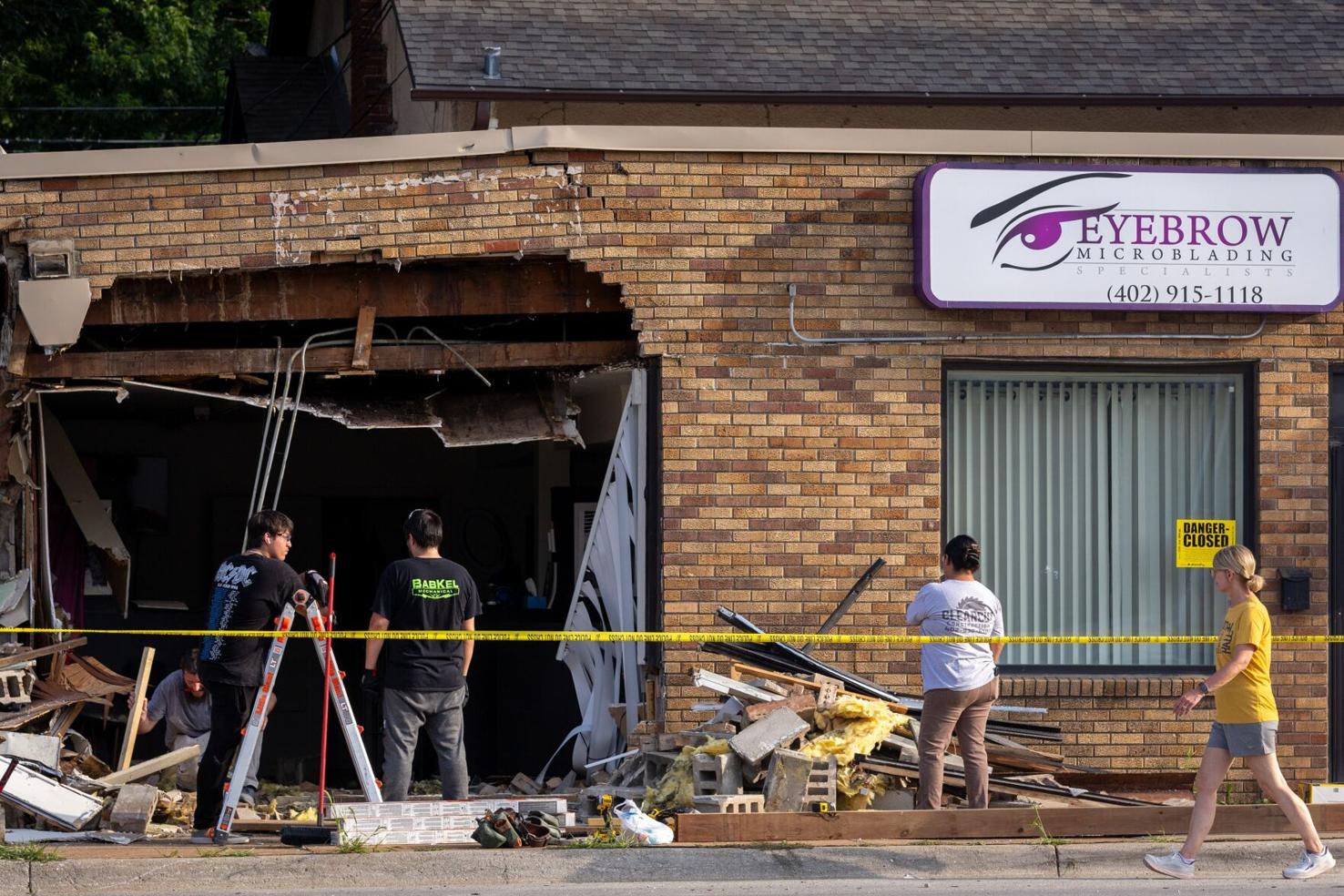 070126-owh-new-buildingdamage-jc-3
