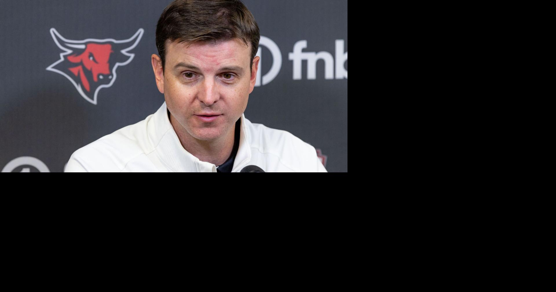 Omaha hockey coach Mike Gabinet agrees to contract extension