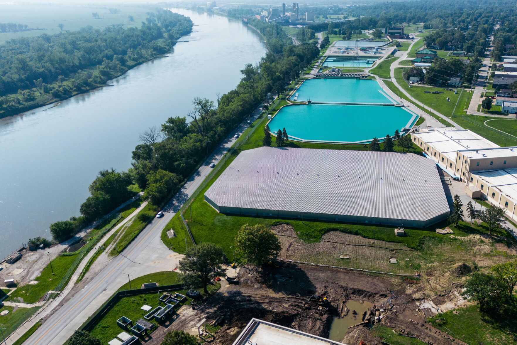 MUD sues Hawkins Construction over pipe rupture at Florence plant