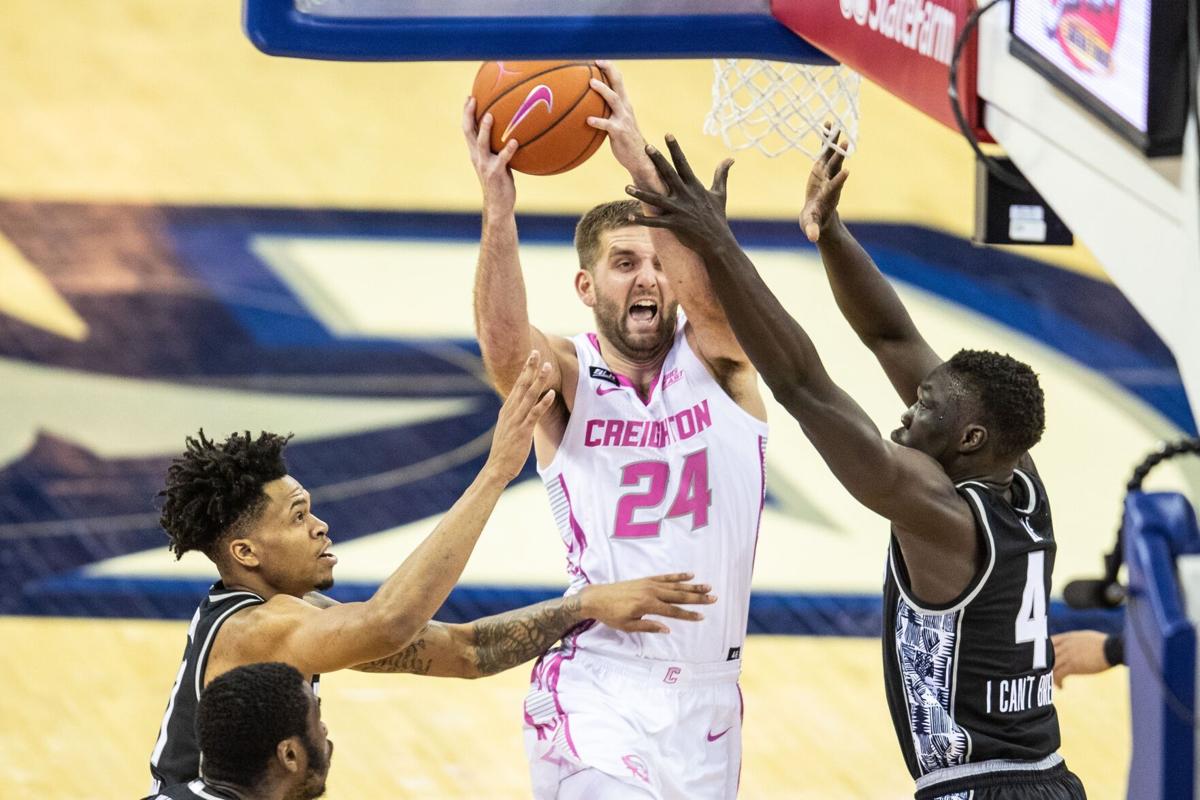 Slow start proves costly as No. 15 Creighton falls to Georgetown