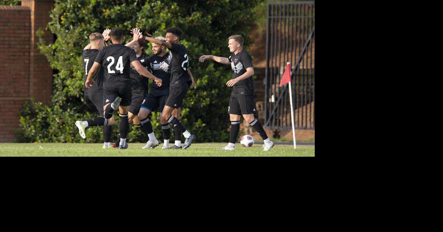 UNO men's soccer defeats UNC Greensboro in first round of NCAA tournament