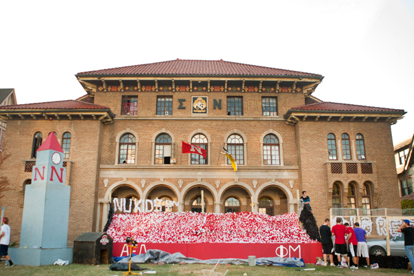 UNL fraternity receives more than 60 fire code violations