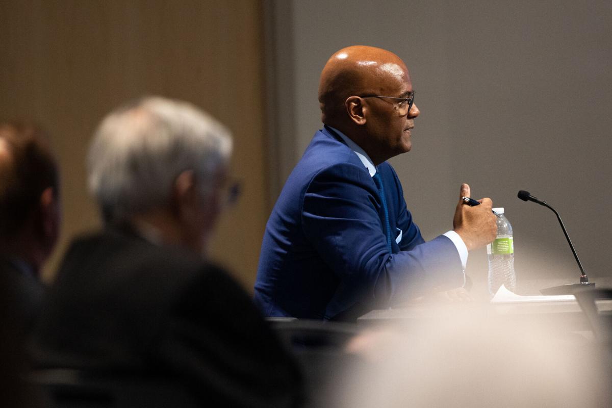 OPS board approves Matt Ray's superintendent contract