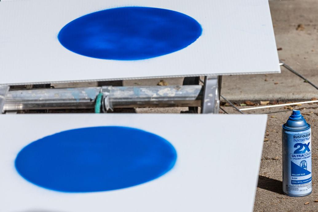 In Omaha's presidential battle, Republicans answer blue dots with 'red ...