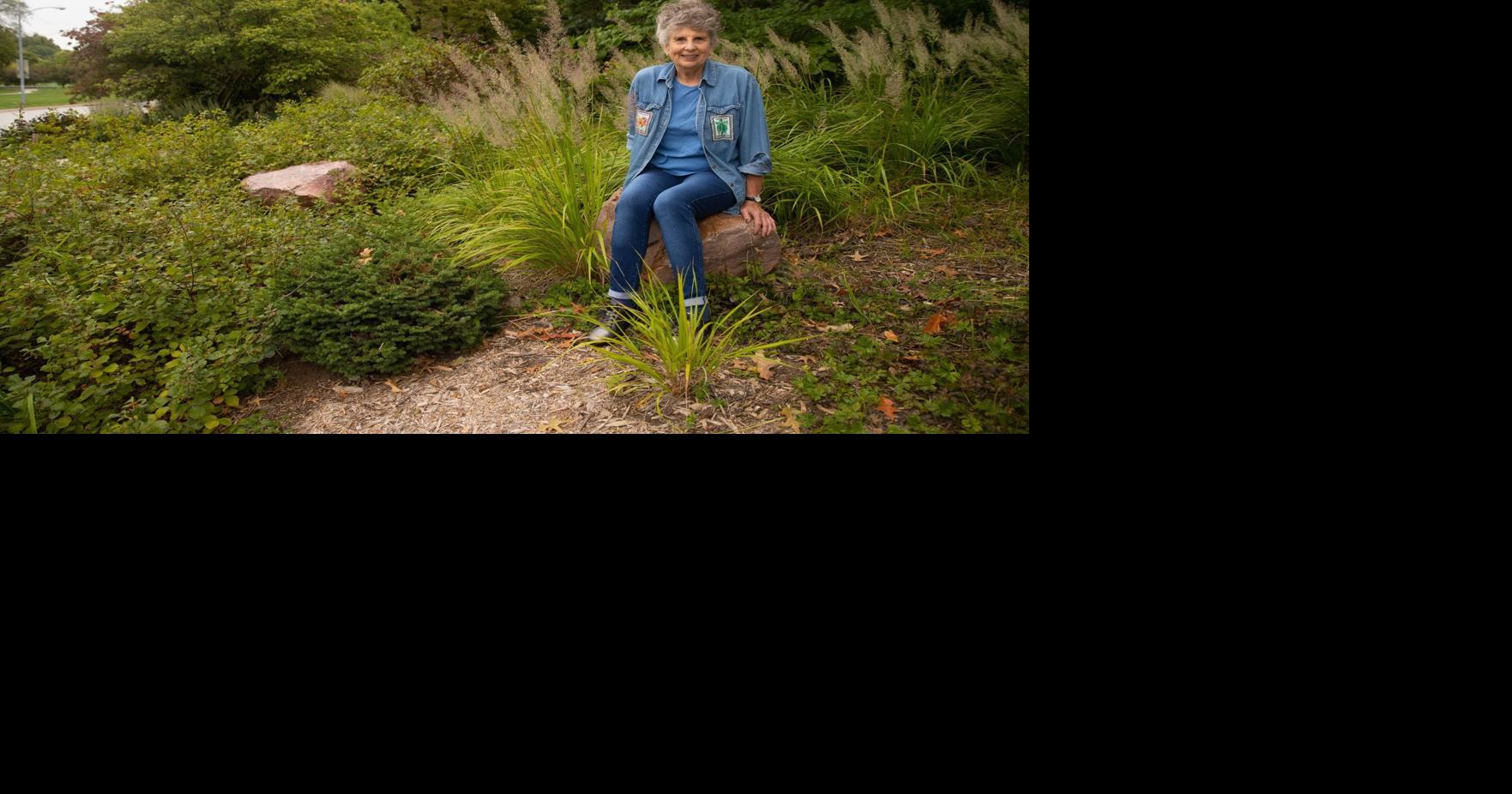 Jan Riggenbach made a career of writing about gardening