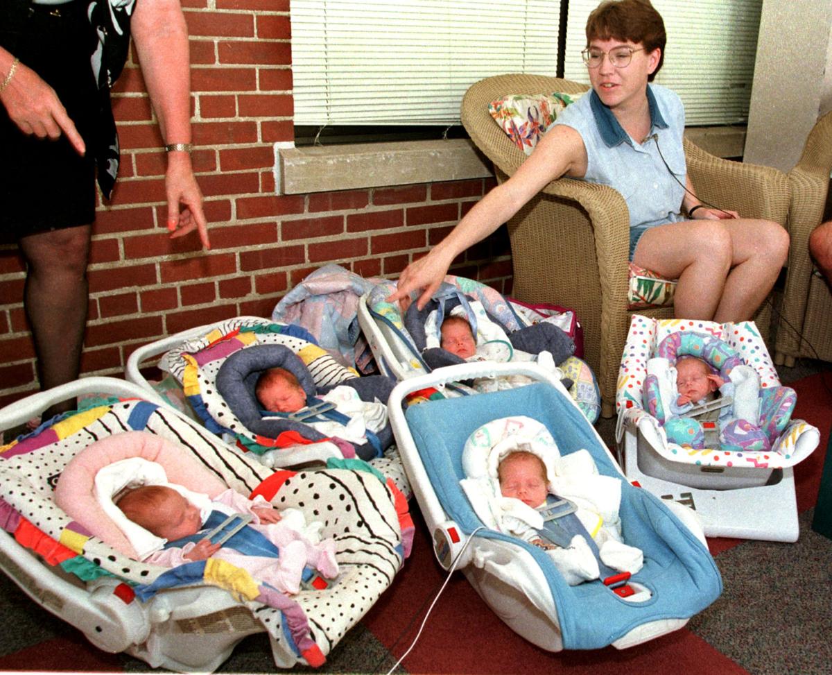 'Jansen 5' – Nebraska's first quintuplets – graduate from high school