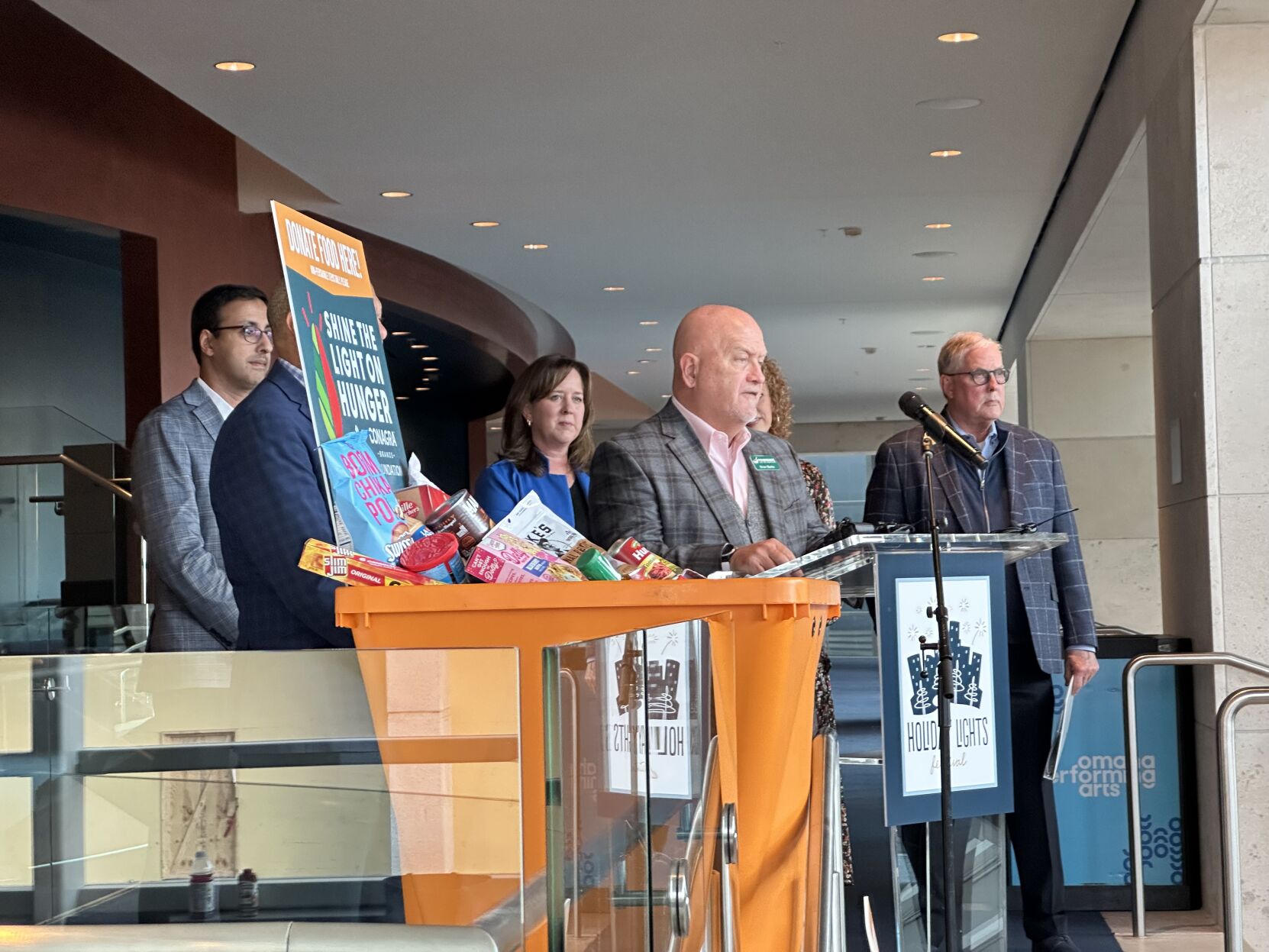 Omaha's annual Holiday Lights Festival and Conagra food drive begin