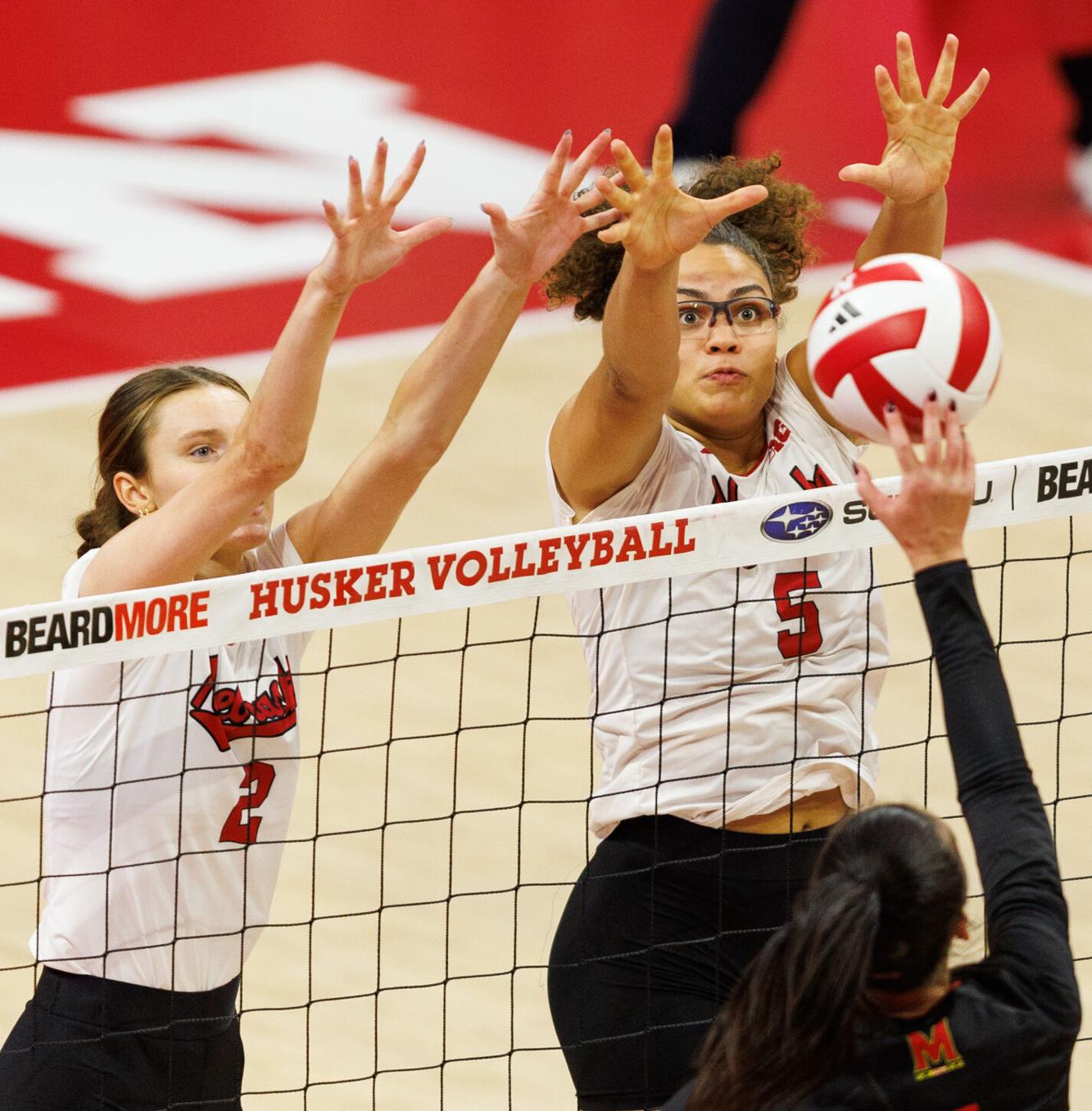 Nebraska volleyball defeats Washington: Match recap