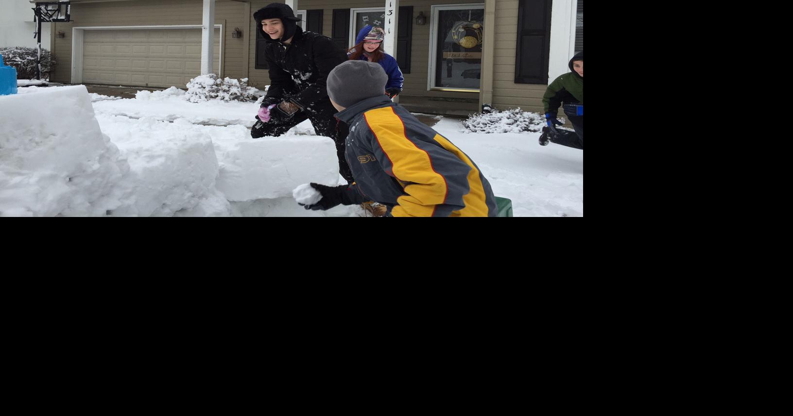 Brothers spend hours building fort for epic snowball fight; in the end ...