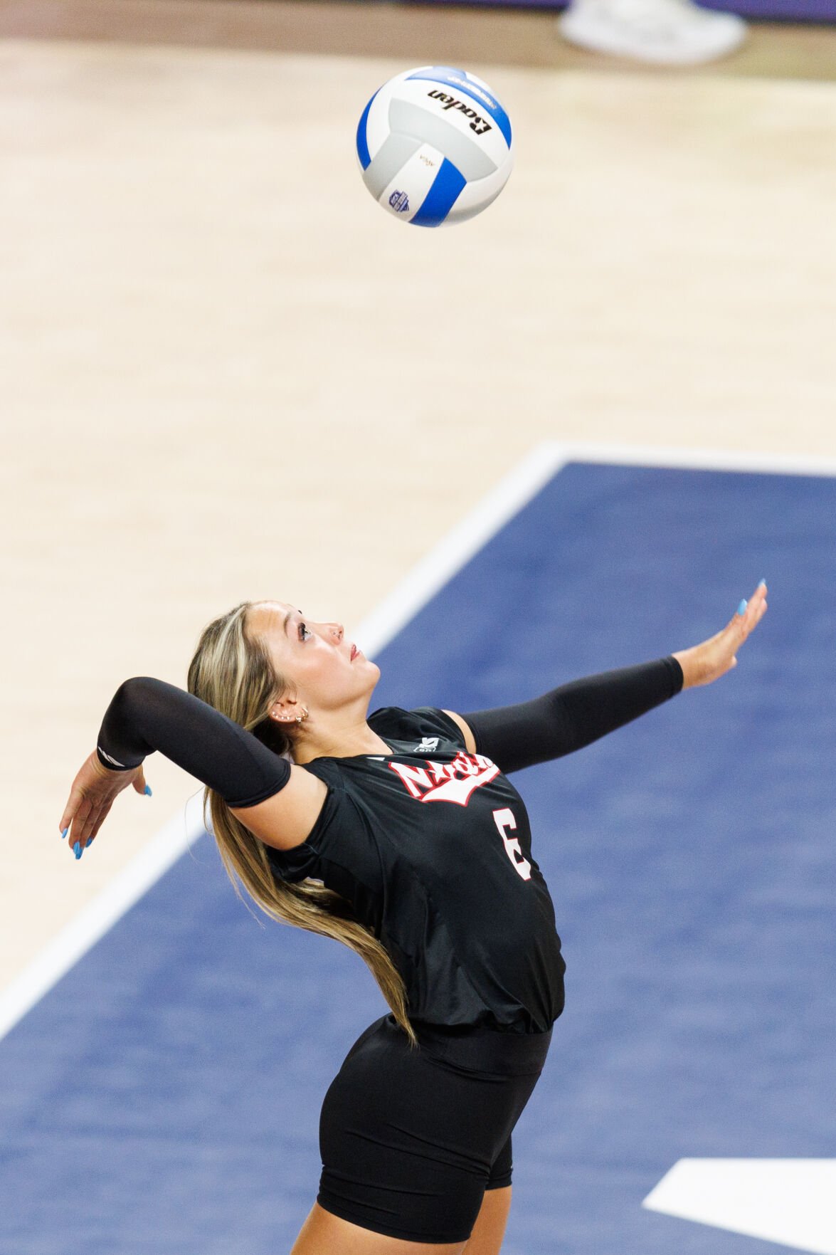 No. 1 Nebraska volleyball downs No. 3 Pitt at the AVCA First Serve