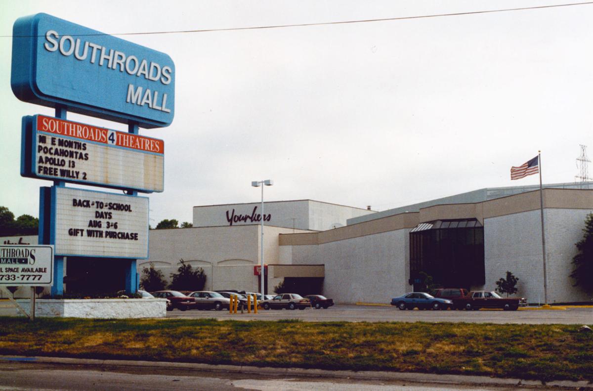 For many shoppers, the lure of the indoor mall is long gone | Money ...