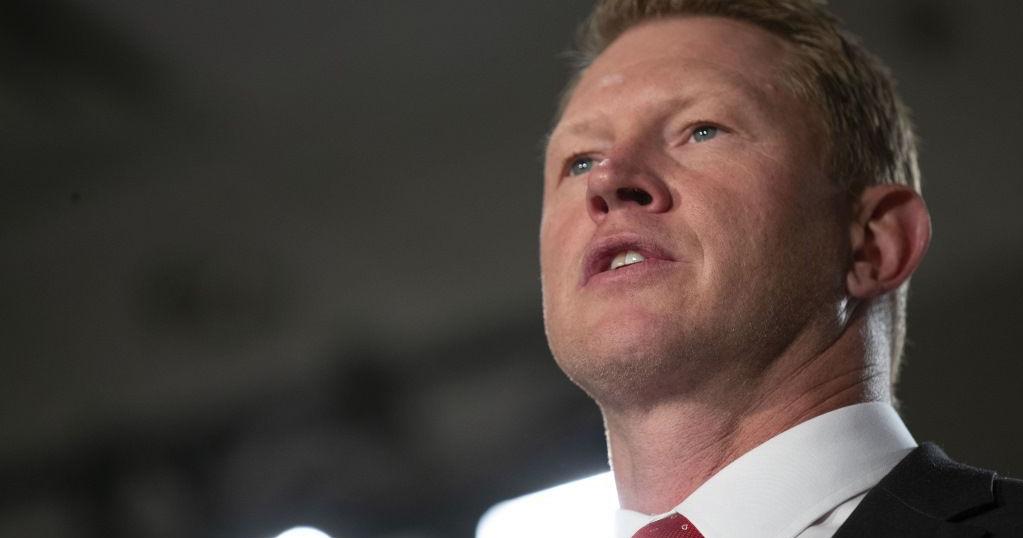 Memorabilia reported stolen from Scott Frost's home; door was unlocked ...