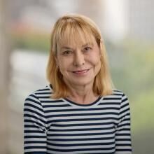 Susan Estrich: Drug companies deserve a profit, but not $7,000 for 4 doses