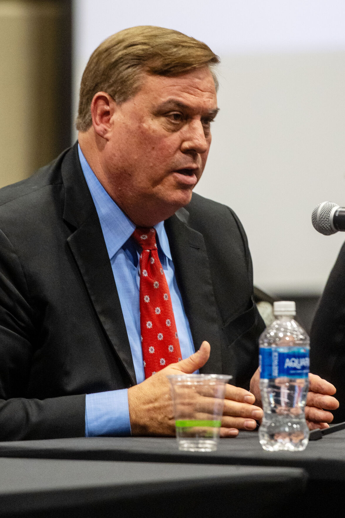 Omaha mayoral candidates address police staffing, crime