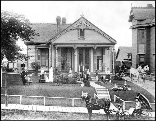 Photos: Omaha landmark Joslyn Castle through the years