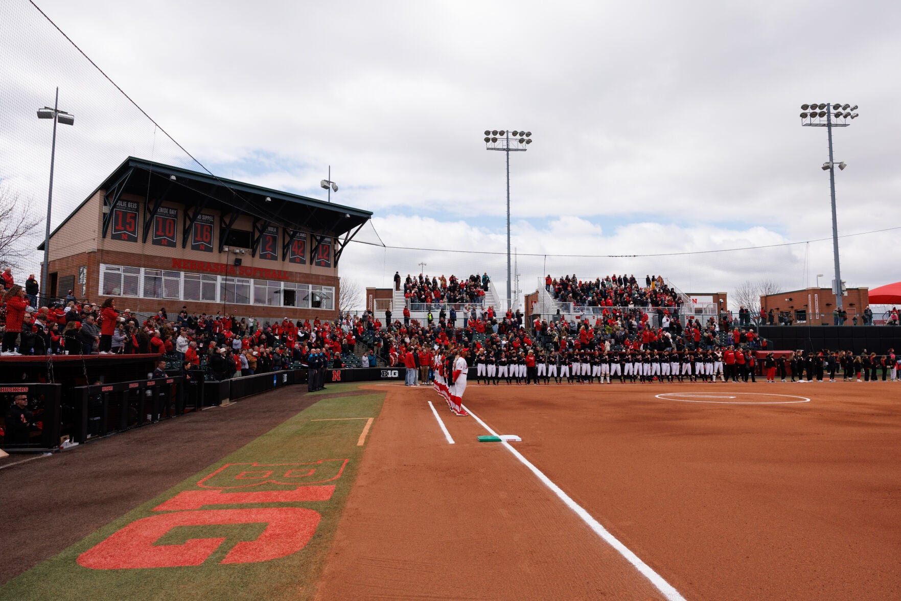No. 8 Nebraska softball settles in to sweep Rutgers