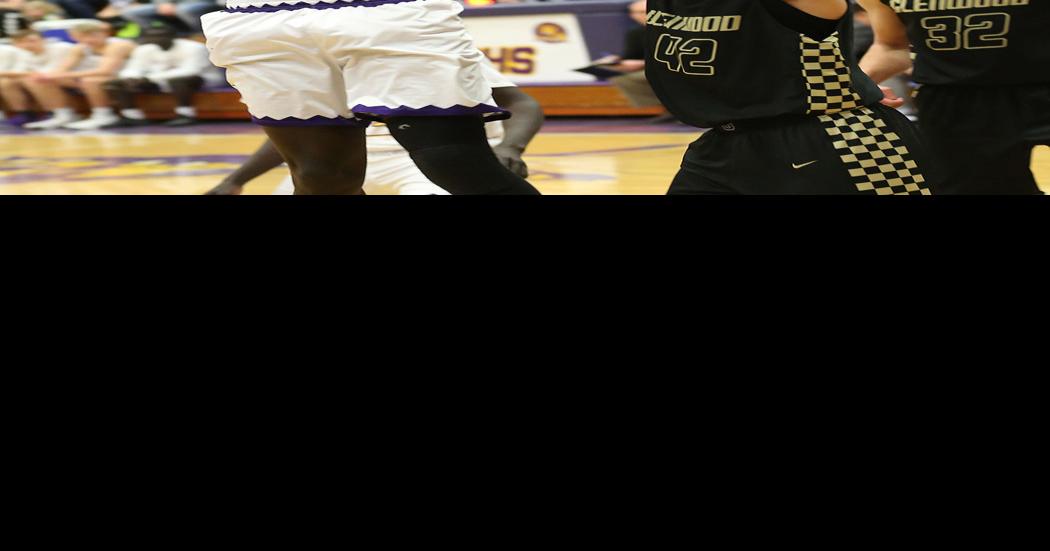 Goanar Biliew scores 31 points, leads Denison-Schleswig to share of Hawkeye Ten title