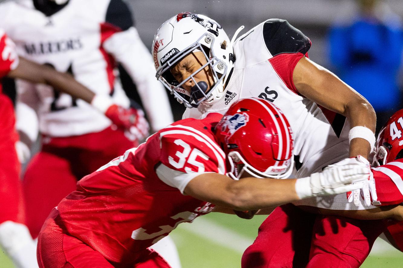 Omaha Westside football defeats Millard South
