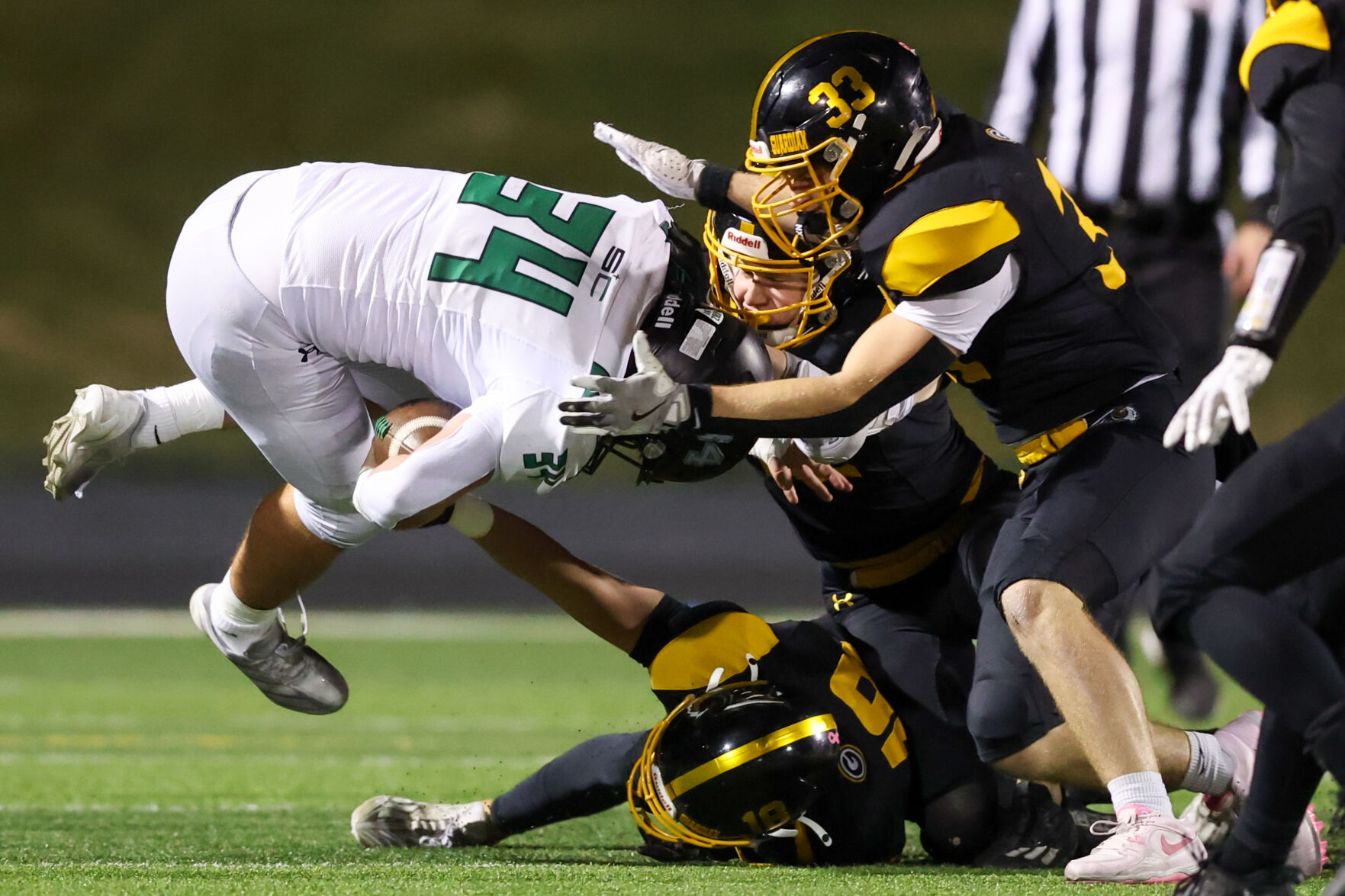 Gretna East football defeats Omaha Skutt