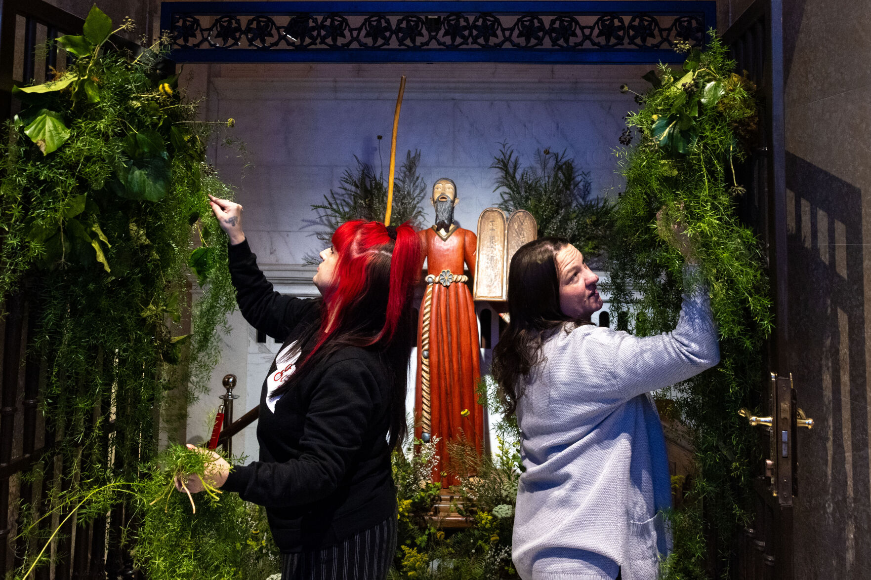 Cathedral Arts Project has cure for winter blahs with flower show