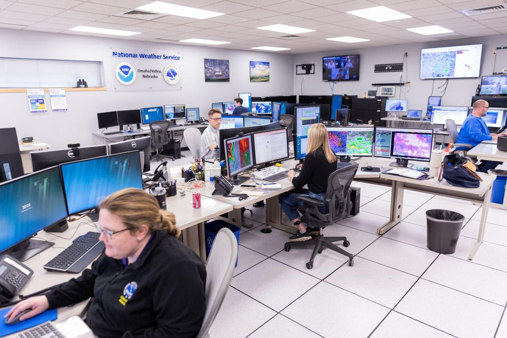 Photos: National Weather Service office in Valley tracks tornadoes for ...
