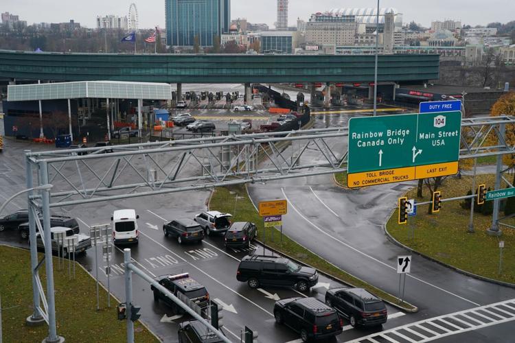 Car crashes, explodes at Rainbow Bridge in Niagara Falls