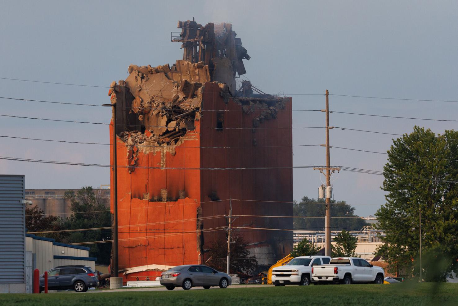 Photos: Large fire after an explosion at industrial area in Fremont