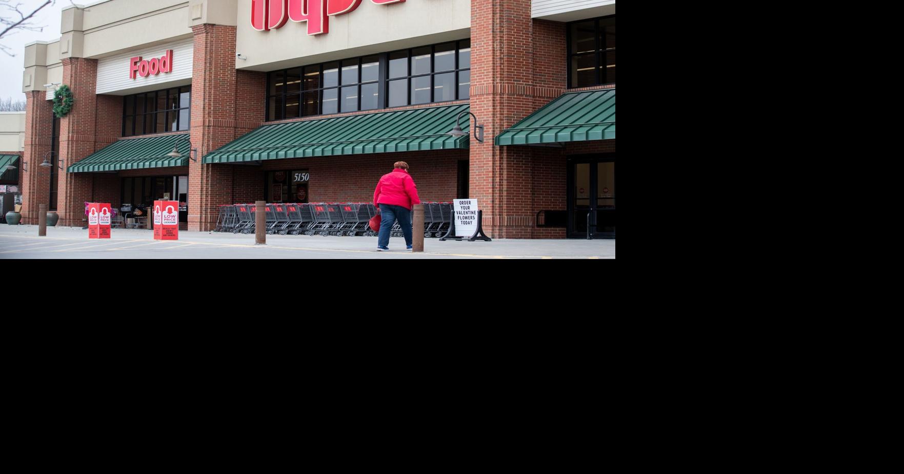 Hy-Vee introduces automated cleaning system that sanitizes shopping ...
