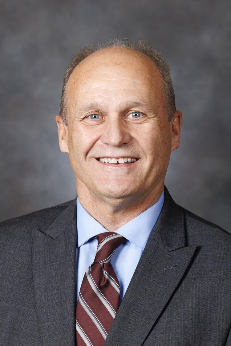 Nebraska advances bill for lottery tcket vending machines