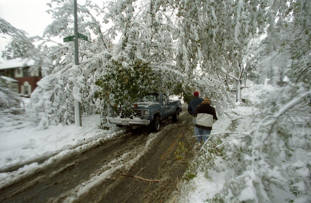 Photos: Record-breaking snowstorm hits Omaha in October 1997 | | omaha.com