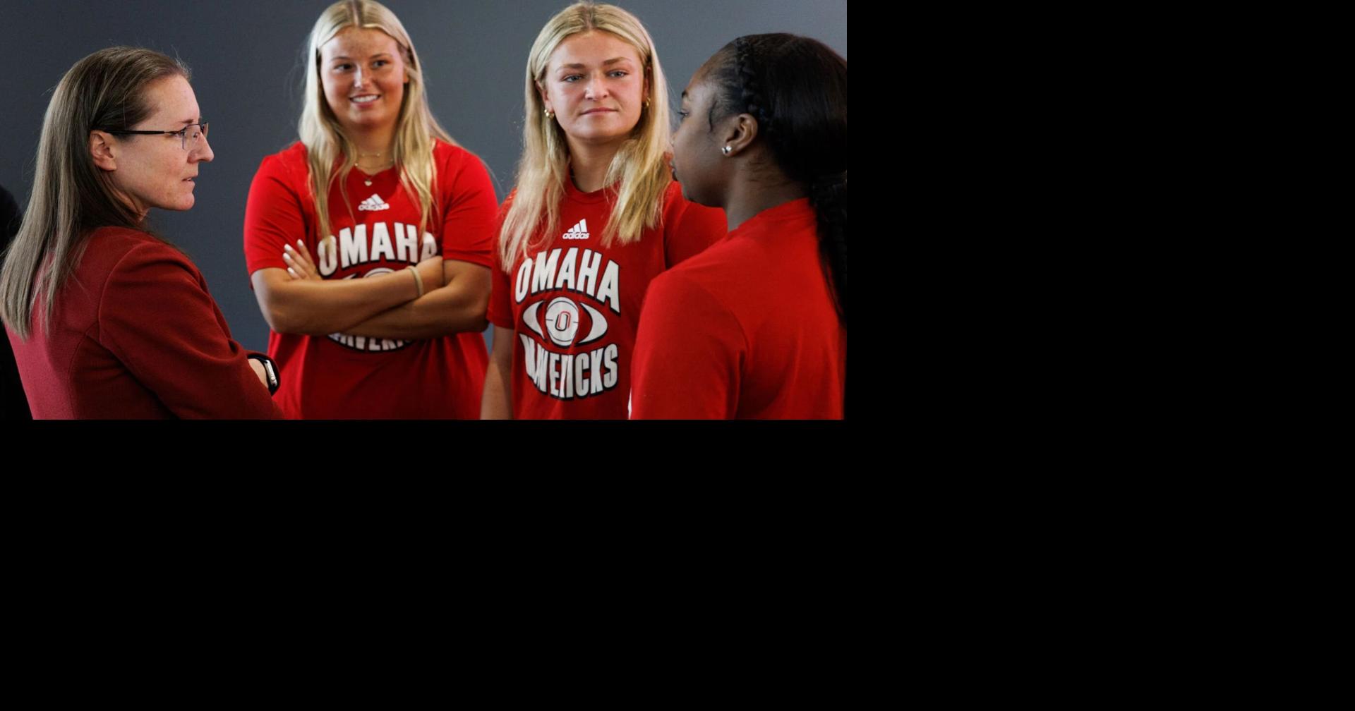 Omaha women's basketball coach Jamie Carey searching for roster pieces