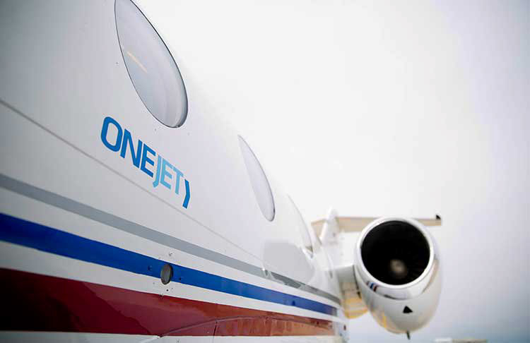 Airline launches service in Omaha; 7-seat jets will focus on nonstops ...