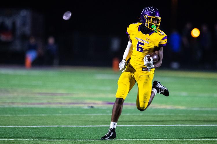 Danny Kaelin throws 5 TD passes to lead Bellevue West over Papillion-La ...