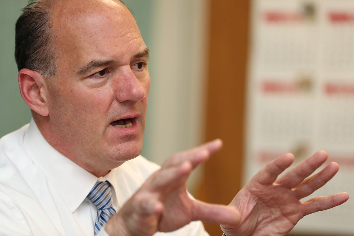 Cedar Rapids Mayor Ron Corbett stops in Council Bluffs on campaign trail