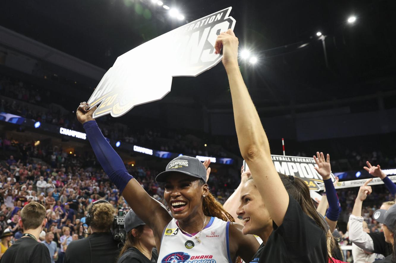 Both of Omaha's pro volleyball squads preparing for season