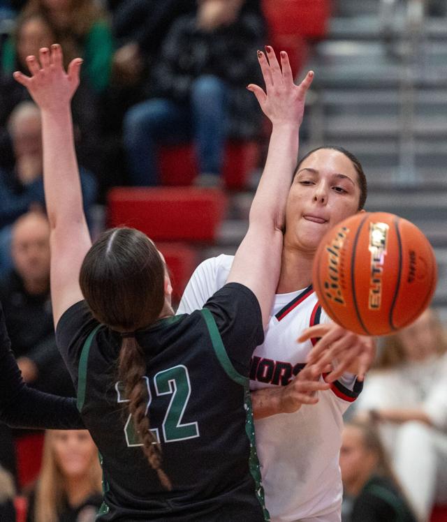 Omaha metro basketball tournaments fast, furious over 5 days