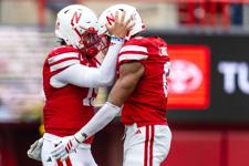 Dayton Raiola signs with Oregon to play tight end