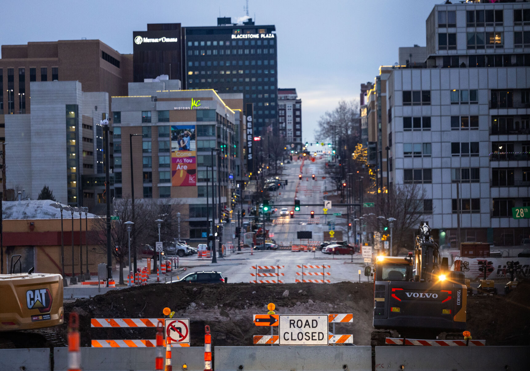 Lane restrictions on Farnam Street to continue for 6 months