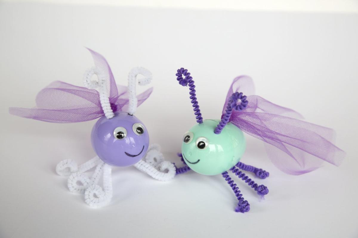 This glow-in-the-dark lightning bug craft is the perfect summer project ...