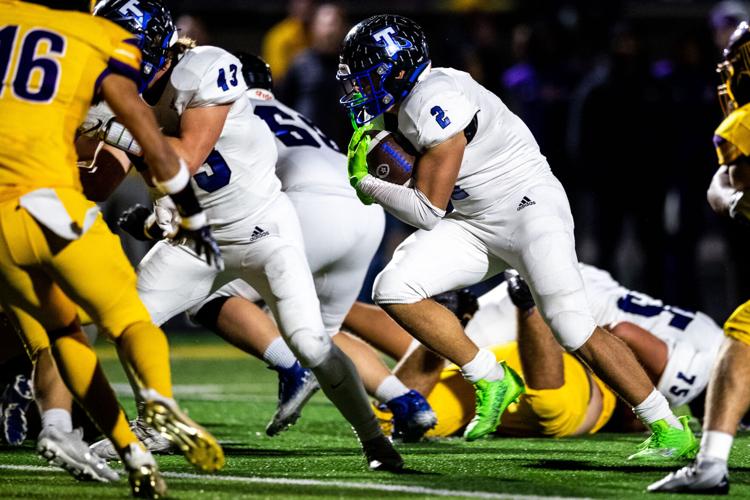 Danny Kaelin throws 5 TD passes to lead Bellevue West over Papillion-La ...