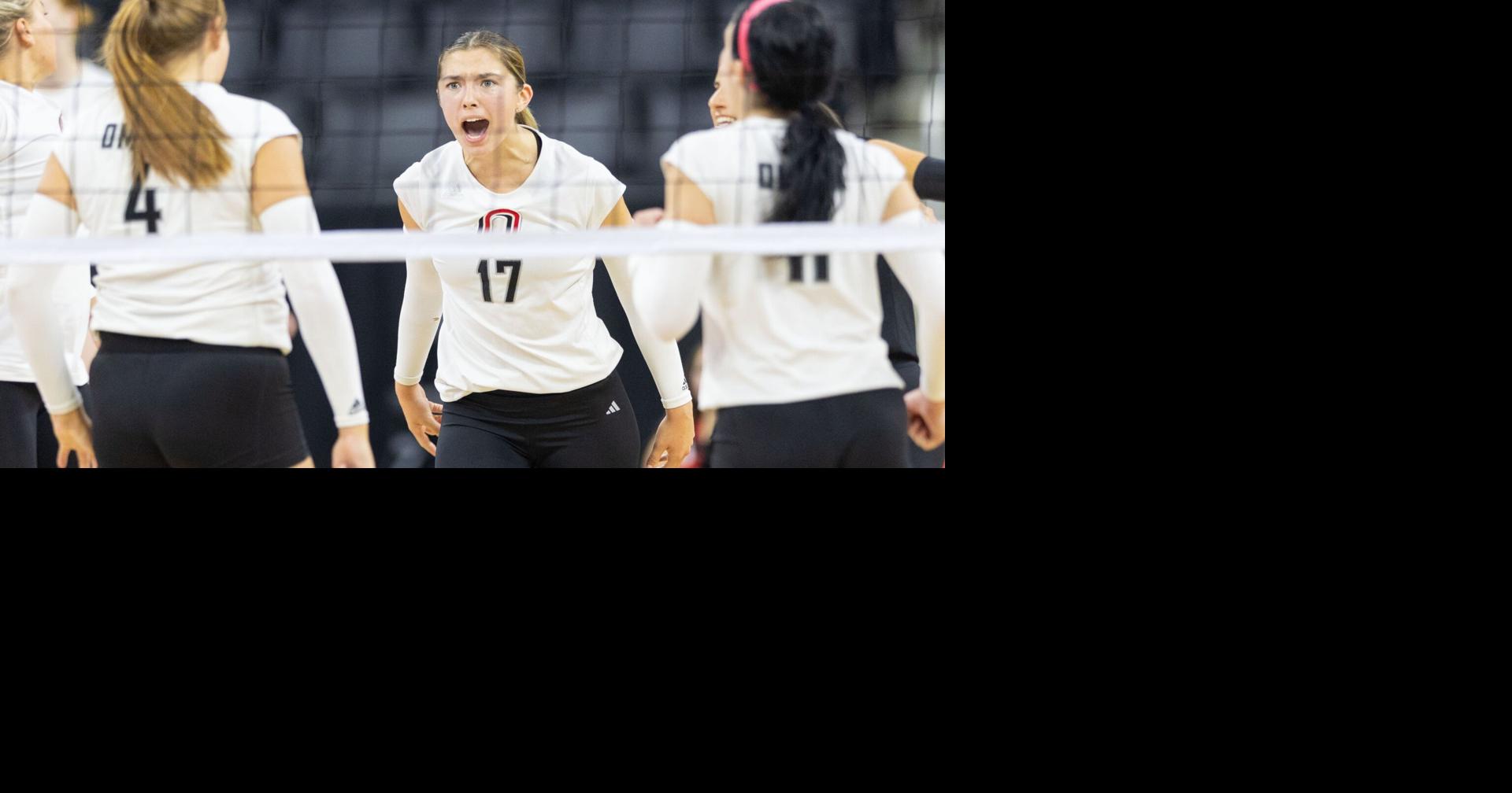 Rachel Fairbanks' return to outside hitter helped Omaha volleyball down ...