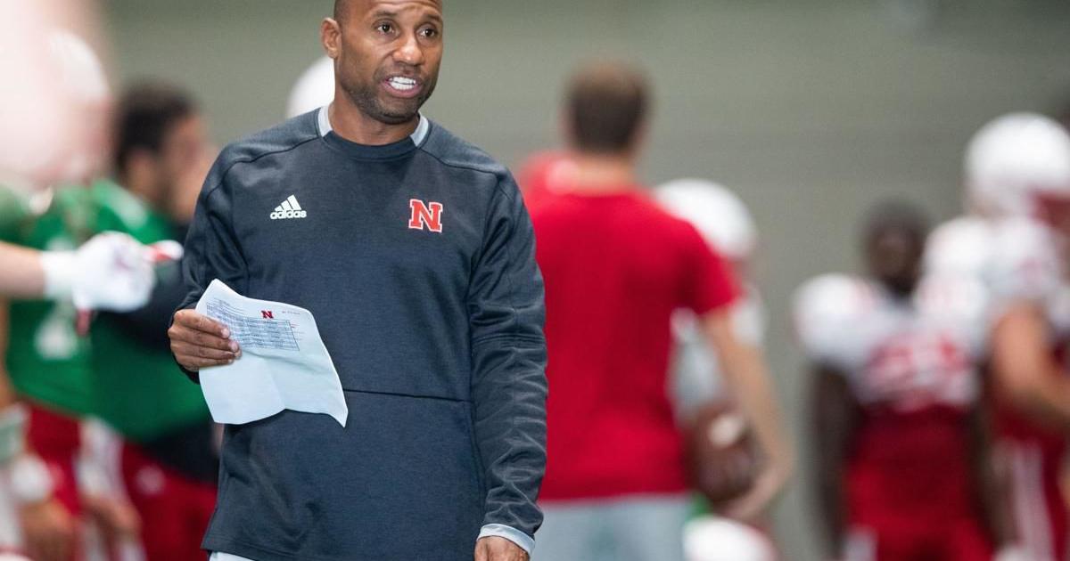 Nebraska offensive coordinator Troy Walters praises Kanawai Noa ...