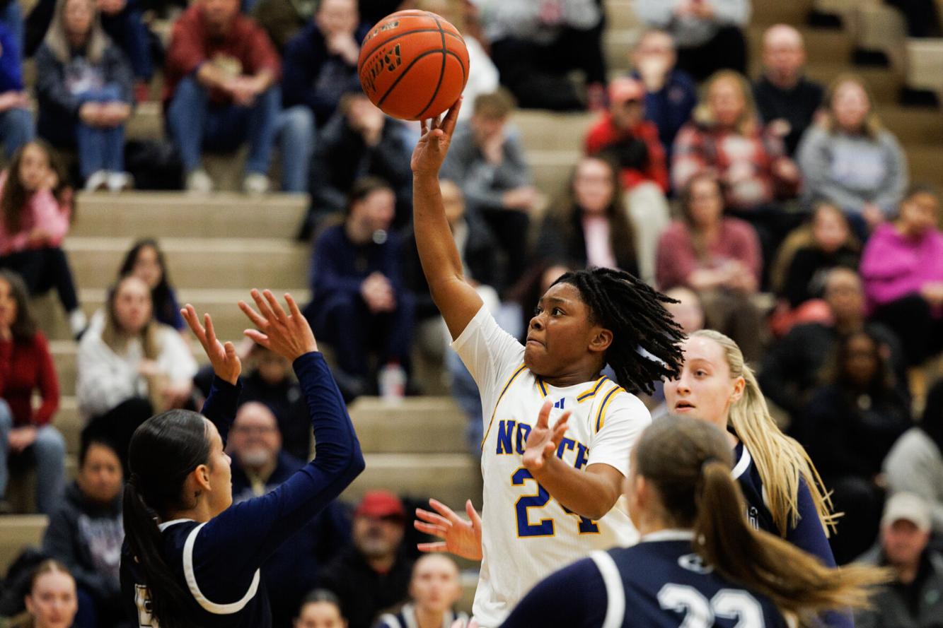 Nebraska Prep Classic: Omaha North girls turn back Elkhorn North