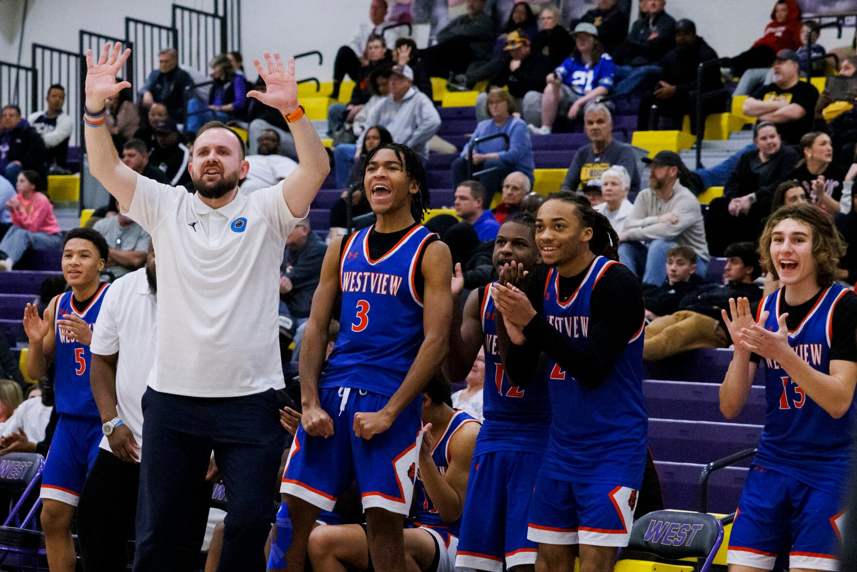 No. 1 Omaha Westview hangs on to beat Bellevue West