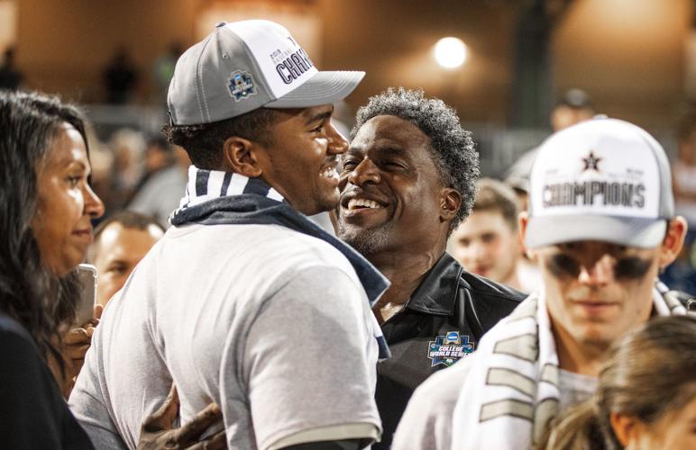 'Normal Mason' Hickman settles in to remain undefeated, lead Vanderbilt ...