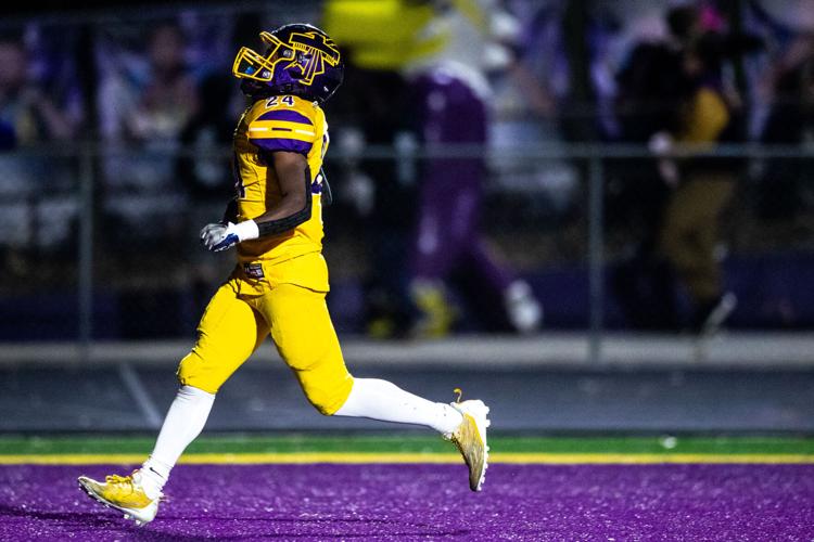 Danny Kaelin throws 5 TD passes to lead Bellevue West over Papillion-La ...