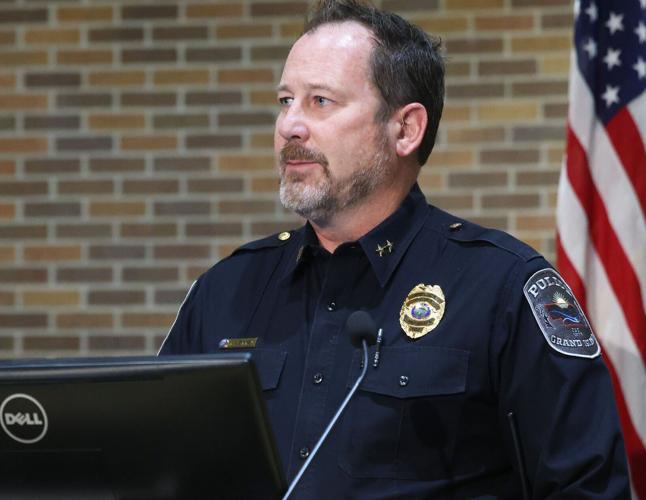 Grand Island mayor calls for new bookmobile, more police