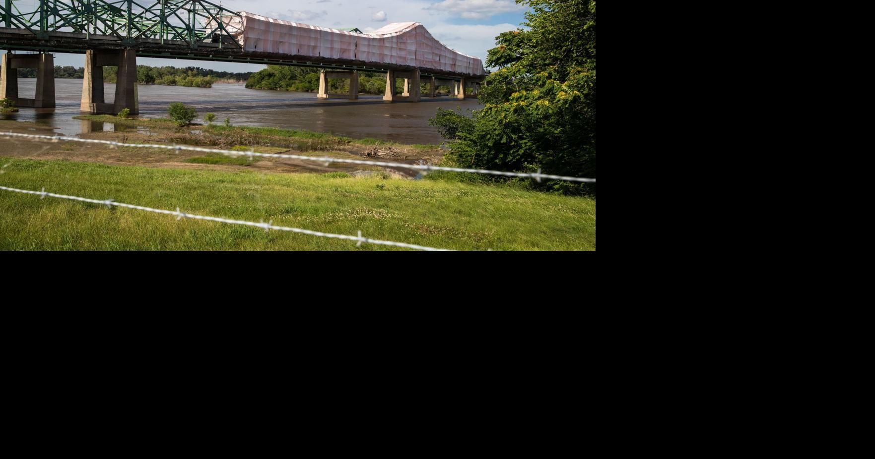 Shroud over Mormon Bridge looks like work of art but has a practical ...