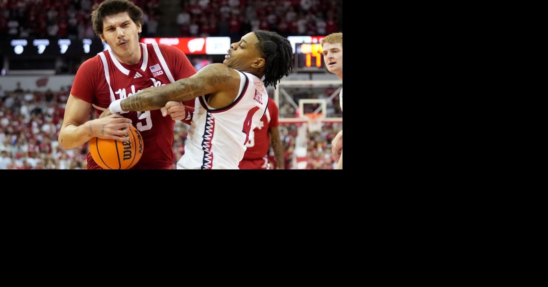 Nebraska faces usual struggles in lopsided loss to Wisconsin