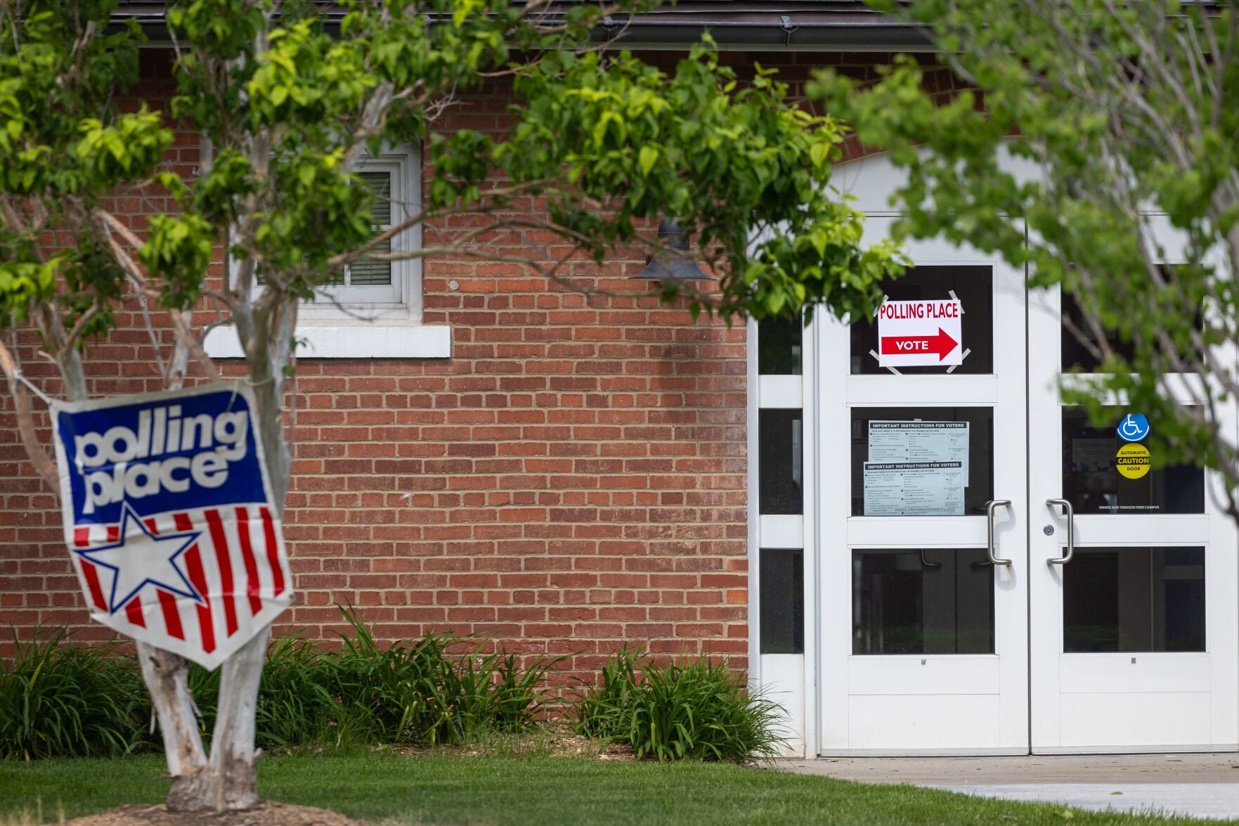 Stubbe, Hunter advance in Papillion mayoral race